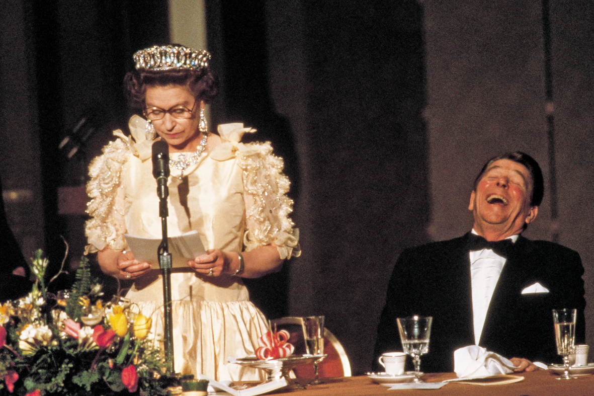 On Exhibit: Presidential photojournalist Diana Walker at the Old State ...