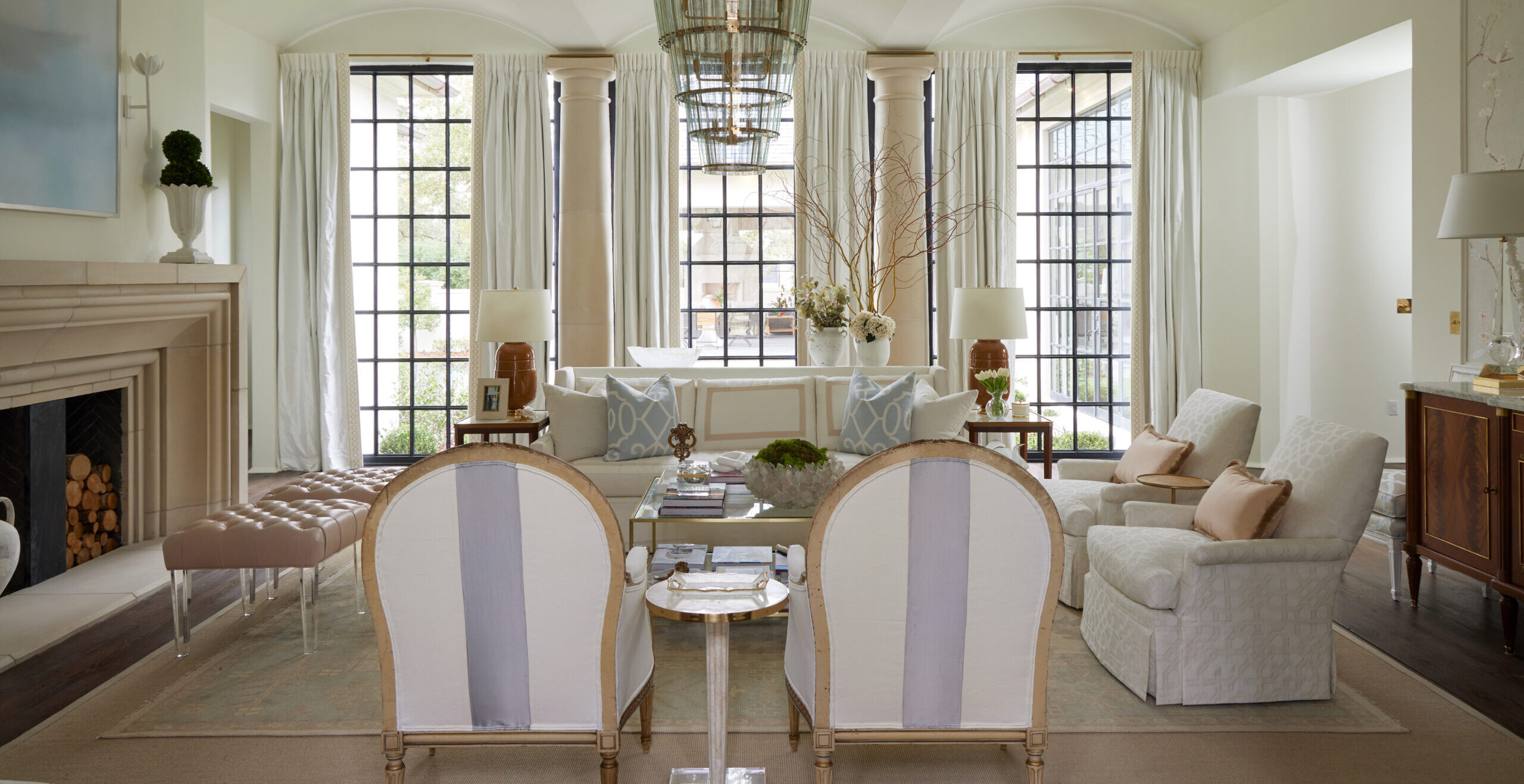 Room tour: A sweet and sophisticated formal living room